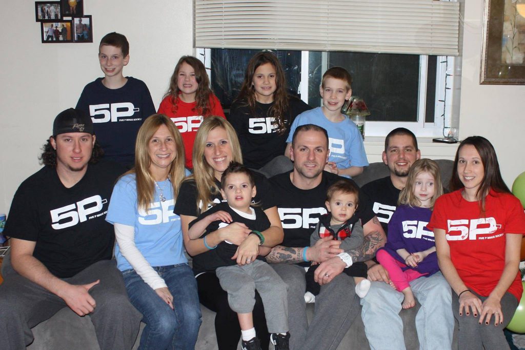 10733425_10152801993334609_2589551397233873492_o - Five P Minus Society